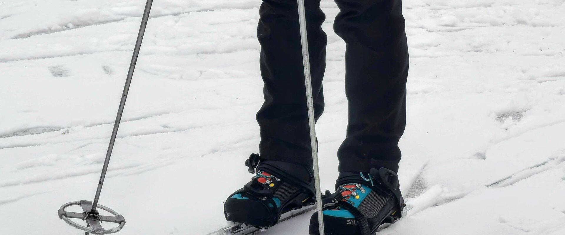 Bogshoeing and skating trip on frozen bog-pool by Seikle Vabaks