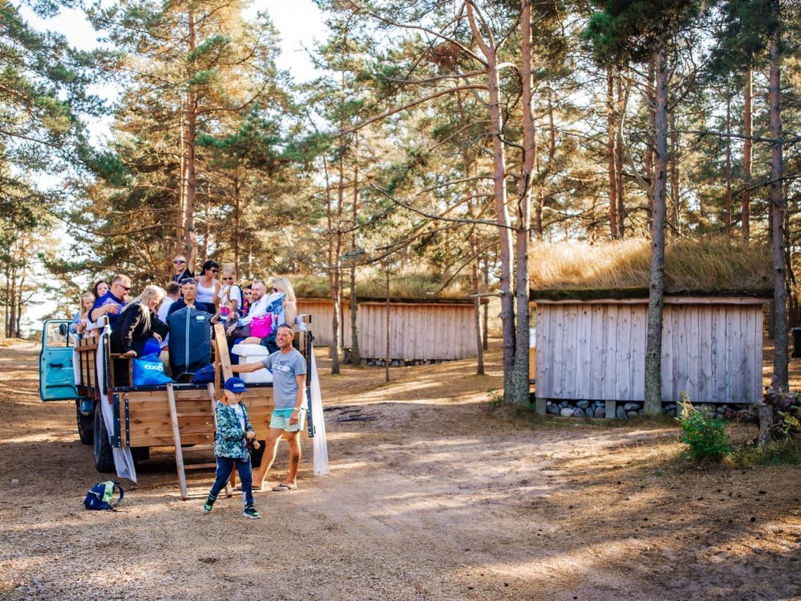 Ülesaare Puhkekeskuse kämpingud Prangli saarel